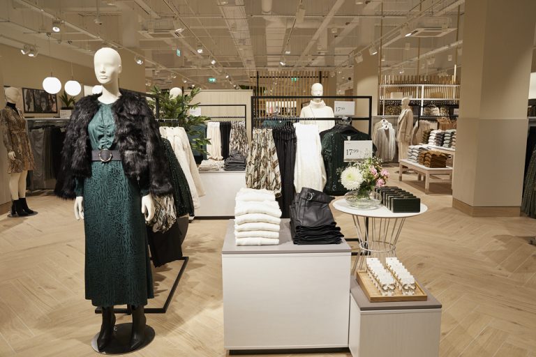 H&M Bullring now open | Retail & Leisure International