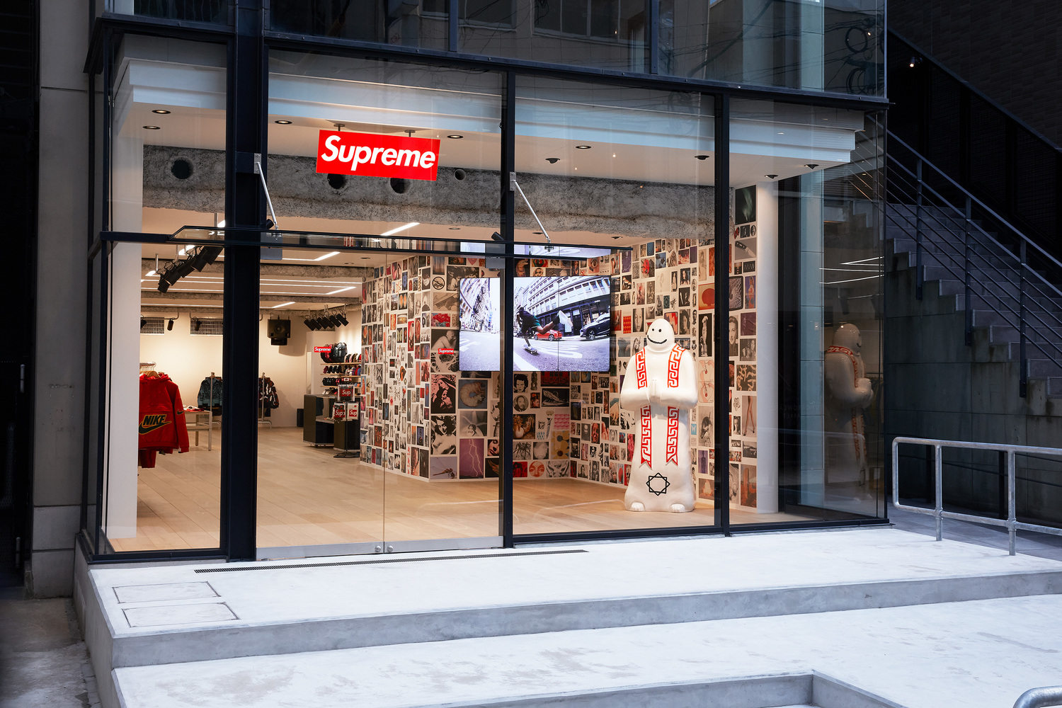 Supreme has re-opened at Fukuoka | Retail & Leisure International