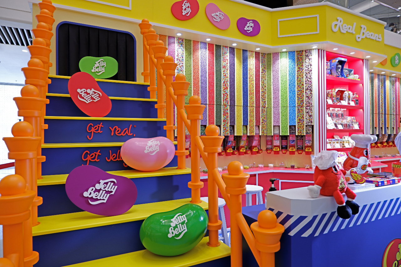 Sweetmania launched at Times Square with candy pop-up stores | Retail ...