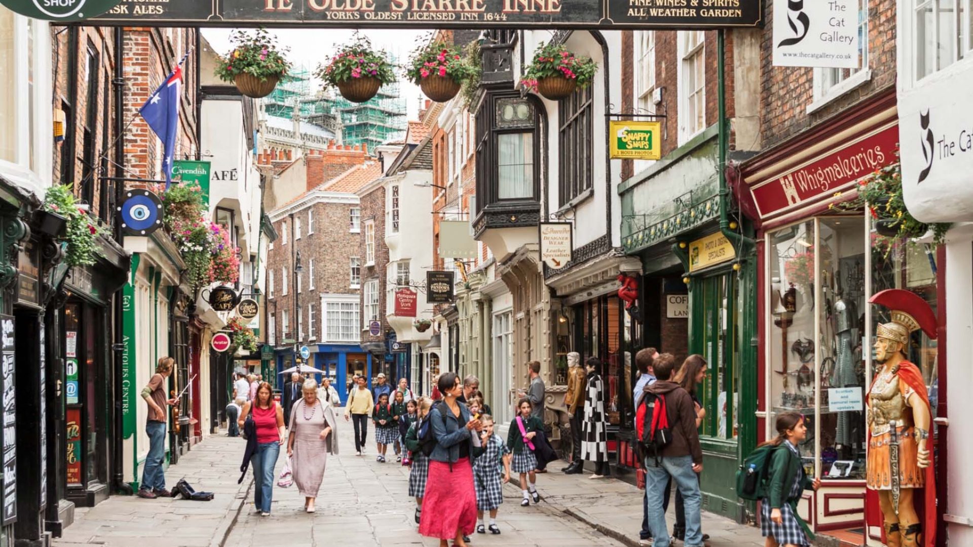 UK Retail Sales Rise for Fifth Consecutive Month | Retail & Leisure ...