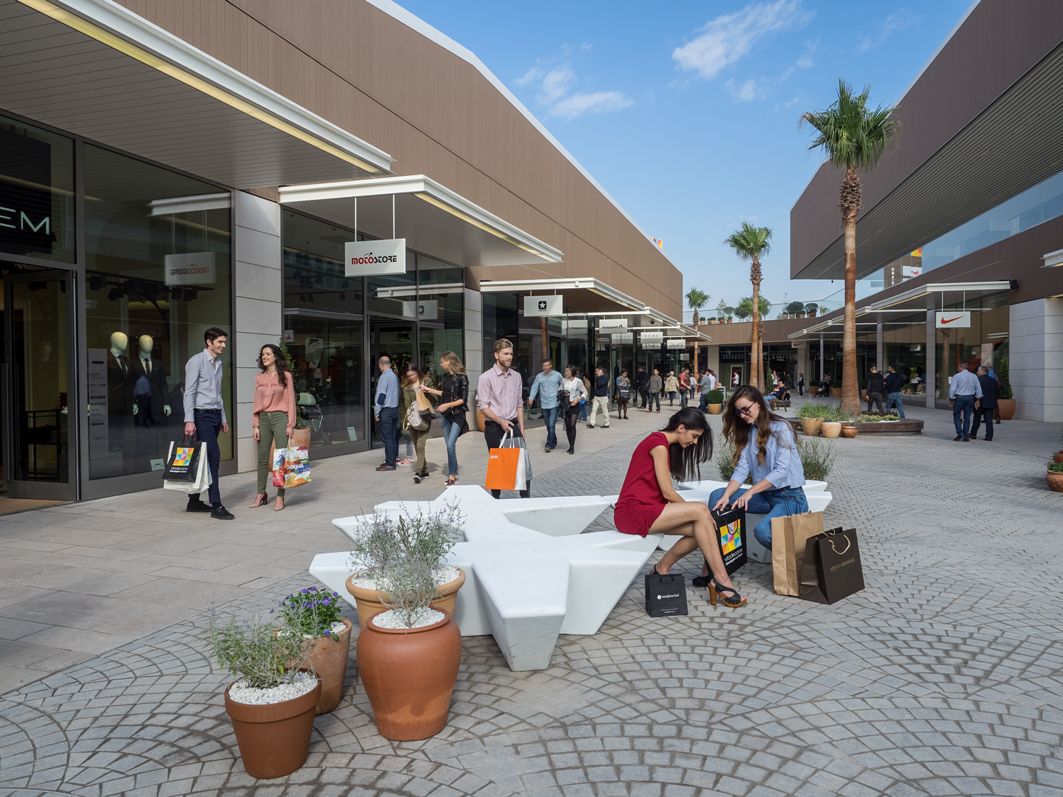 Viladecans The Style Outlets Reopens - Retail & Leisure International