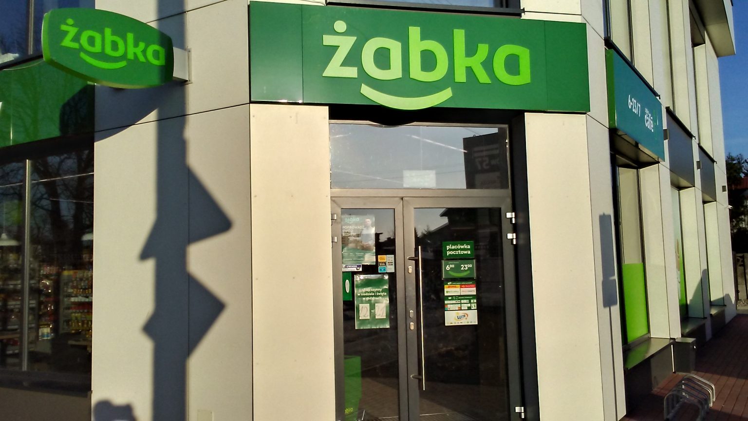 Zabka Opens 90 Seasonal Stores | Retail & Leisure International