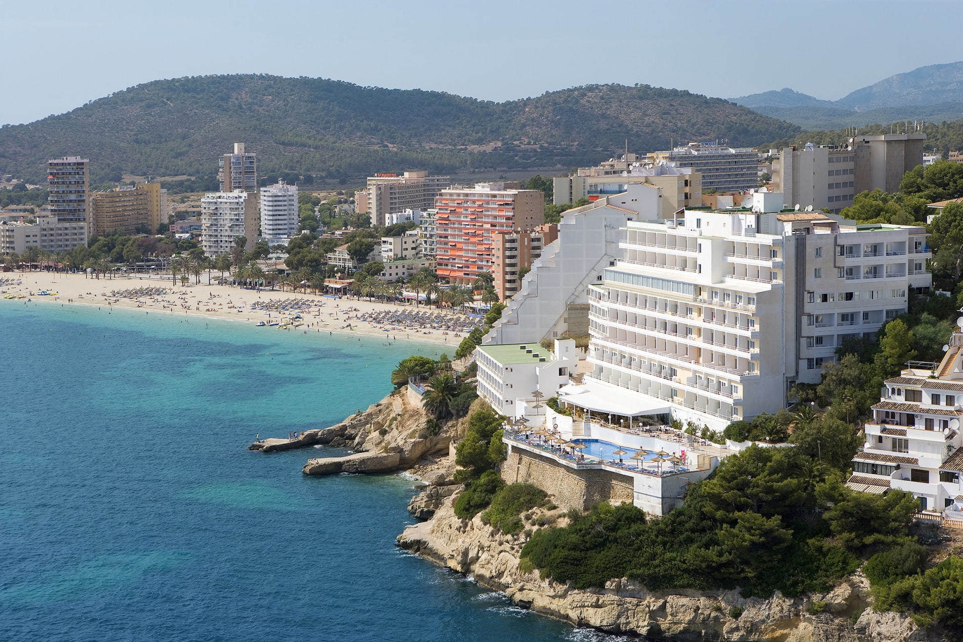 Universal Hotels Opens In Magaluf - Retail & Leisure International