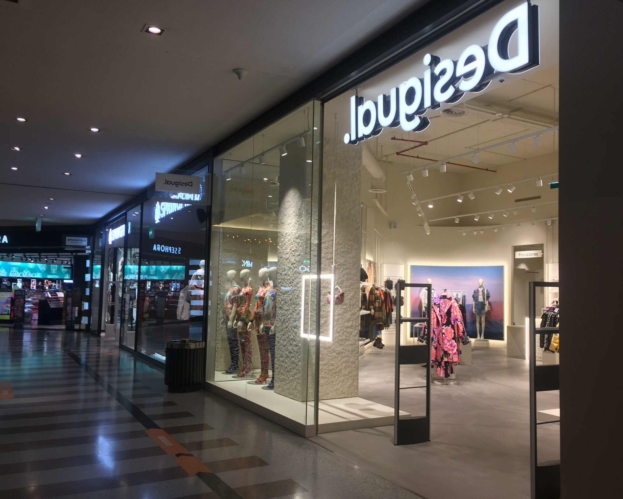 Desigual Opens New Gallery Concept in Store at NorteShopping | Retail ...