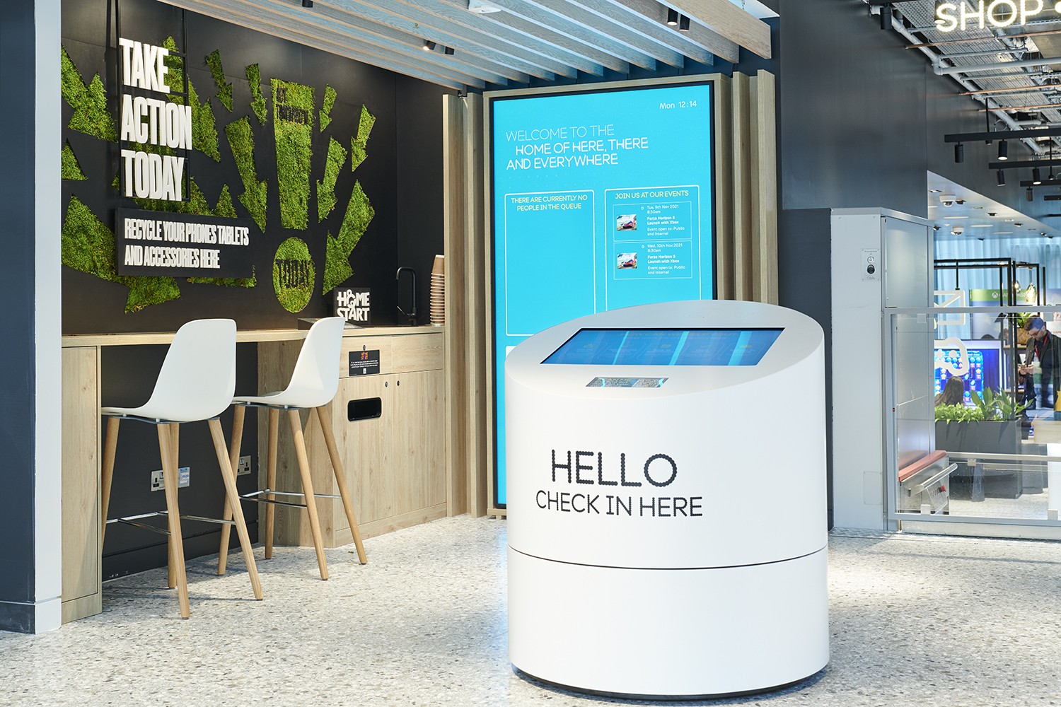 EE Unveils New Concept Store | Retail & Leisure International