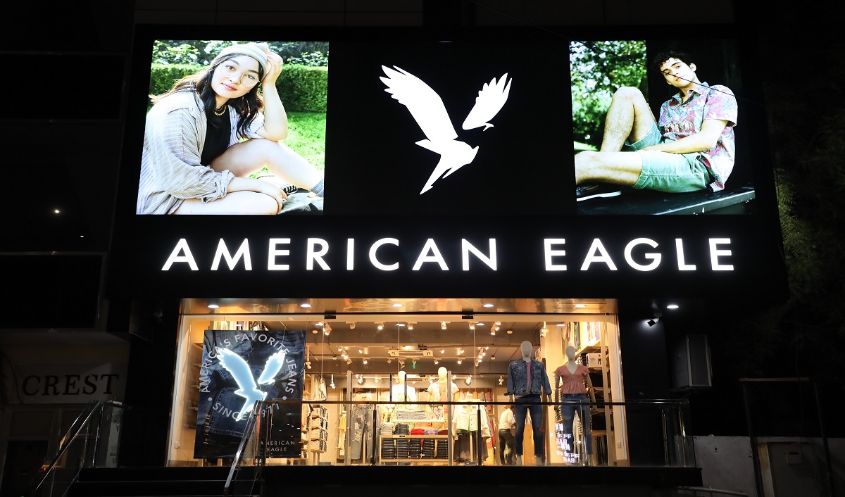 American Eagle Expands Retail Footprint With First Franchisee Store in ...