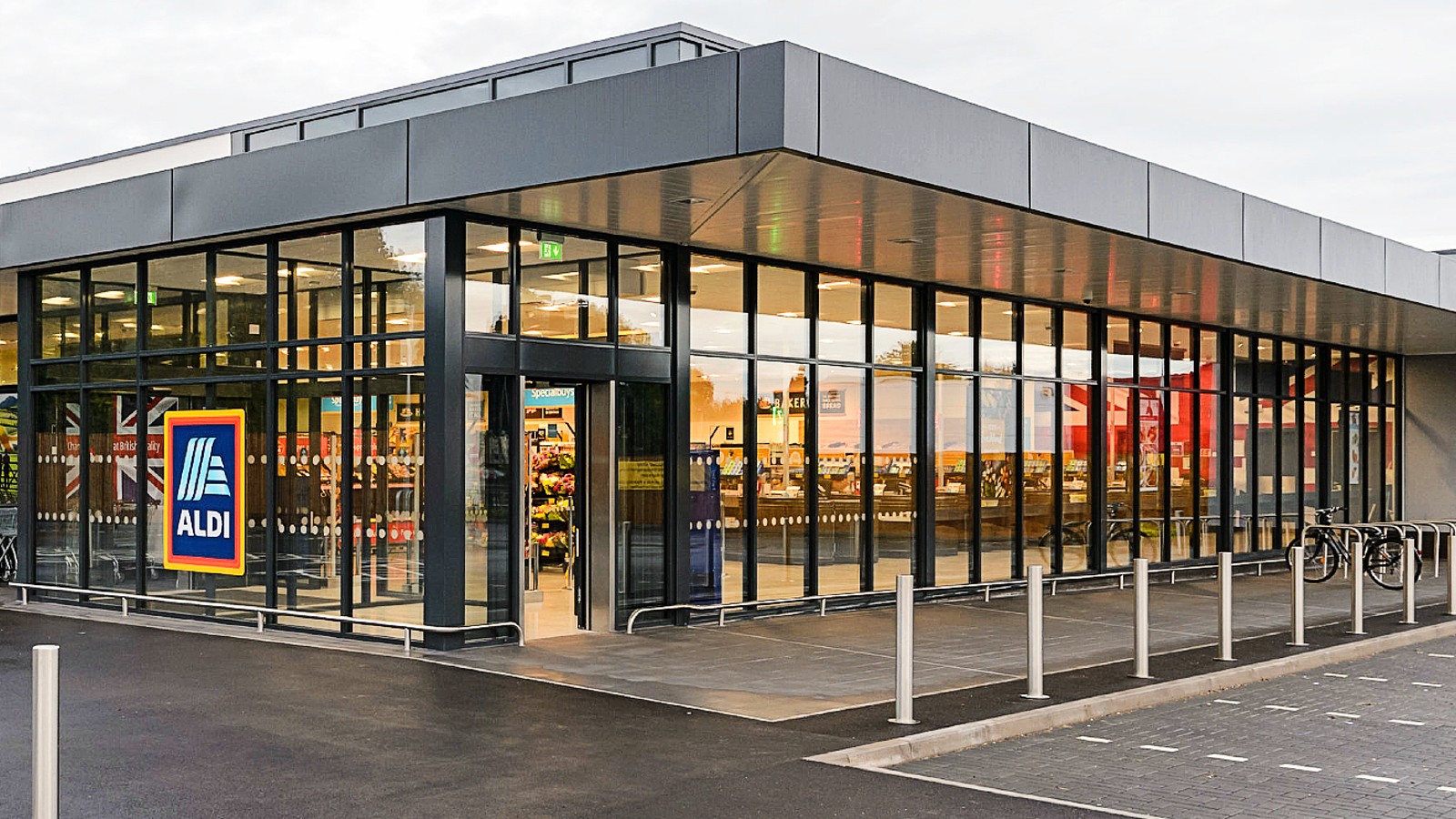 Aldi Retains Award for Eighth Year Running | Retail & Leisure International