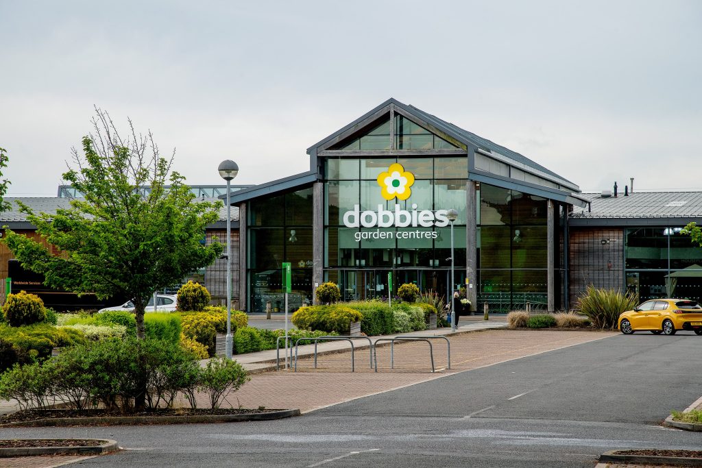 First Carrick Vets Branch Opens Its Doors At Dobbies Chesterfield ...