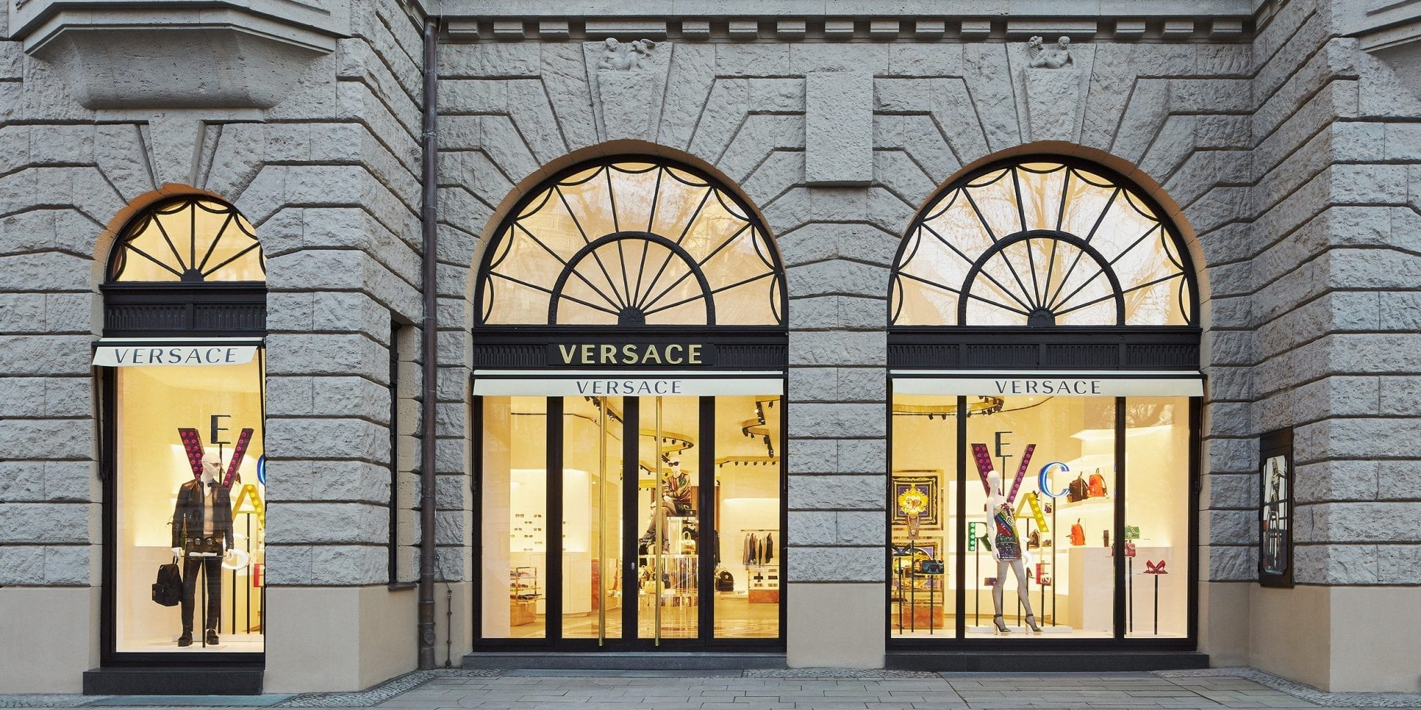 Versace Eyes Chinese Market | Retail & Leisure International