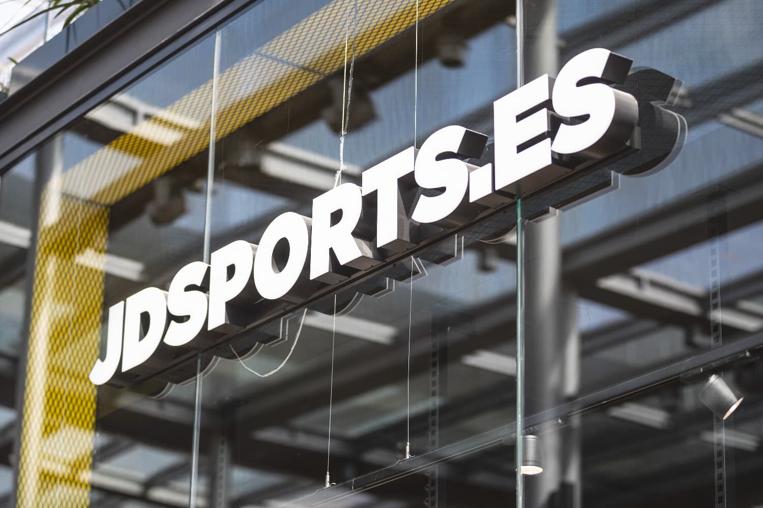 JD Sports Enters Spanish Travel Retail Market - Retail & Leisure ...