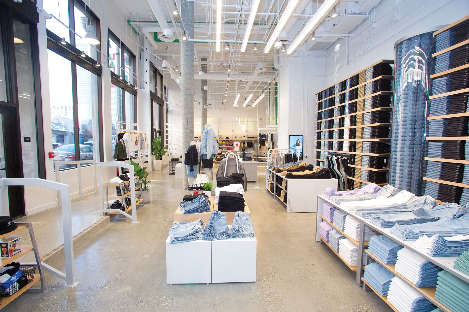 Pacsun | Retail & Leisure International