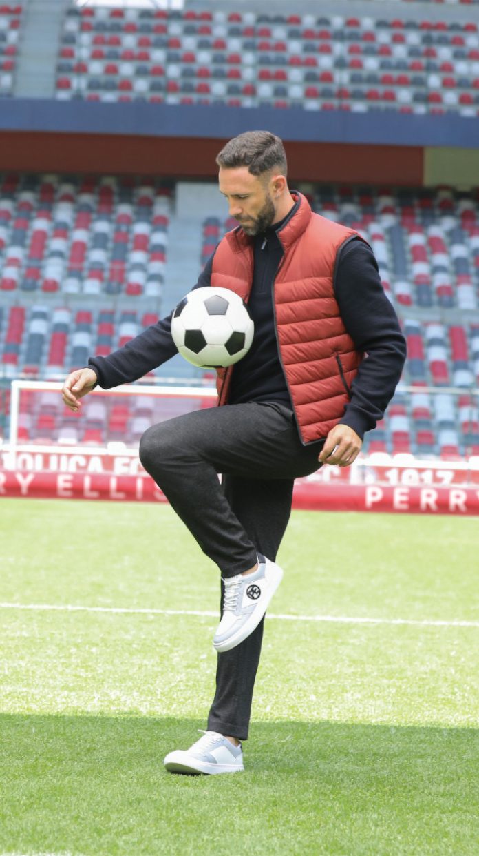 Perry Ellis | Retail & Leisure International